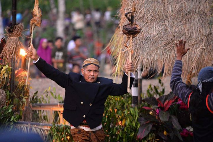 Prosesi Upacara Ceprotan. (Foto : Doc Info Pacitan) | Pacitanku