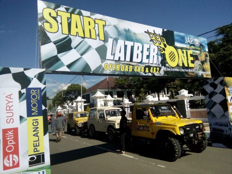 Serunya Puluhan Jip Taklukkan Gunung dan Kelilingi Pantai di Pacitan - Pacitanku