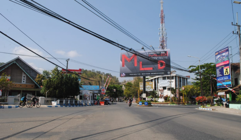 Pastikan Bangun Tugu di Perempatan Penceng - Pacitanku