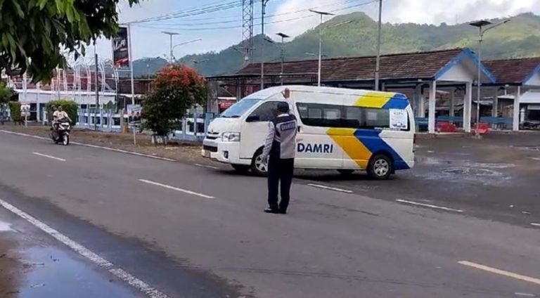 DAMRI Buka Rute Baru Tulungagung-Pacitan Lewati Pantai Soge