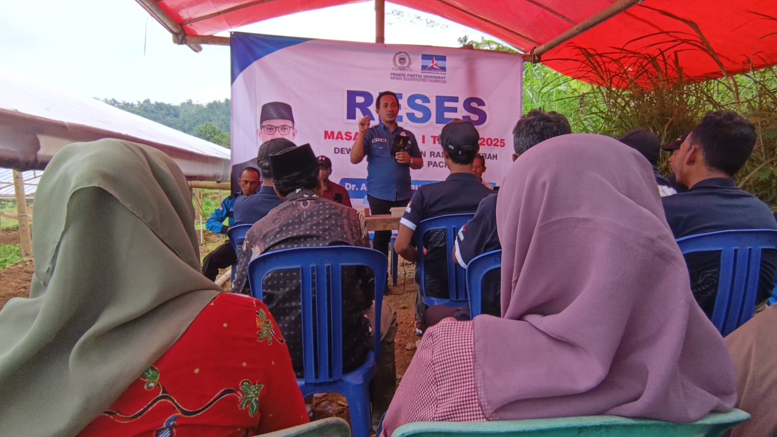 Reses di Tengah Sawah, Ketua DPRD Pacitan Dorong Anak Muda Jadi Petani ...